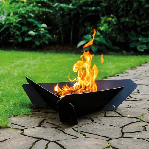 Beautiful black Trondheim fire pit in high quality